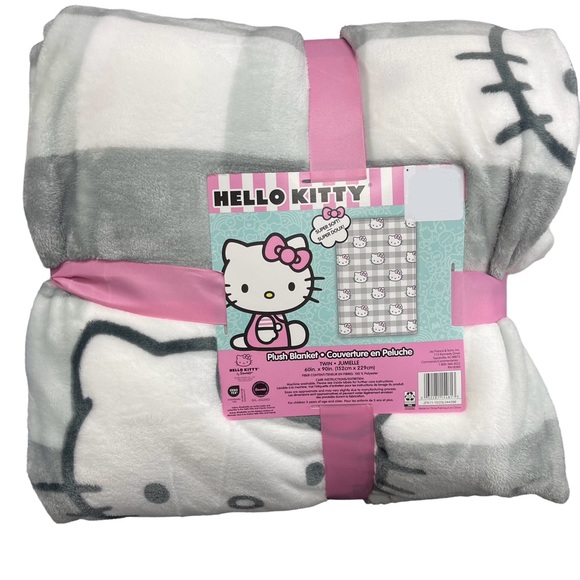 Hello Kitty | Bedding | Hello Kitty Gray White Plaid With Pink Bow ...